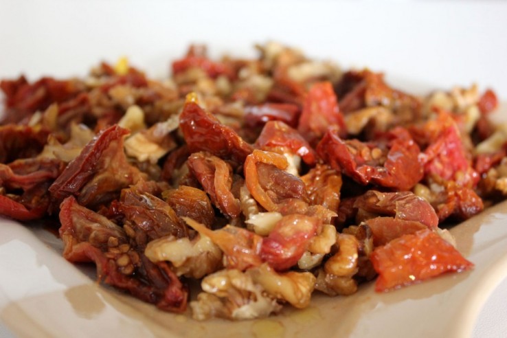 Kuru Domates Salatası - Çiftçiden Eve